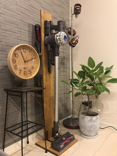 DIY ダイソンスタンドを自作 作成方法を紹介します【寸法有り】｜ハルキンBlog